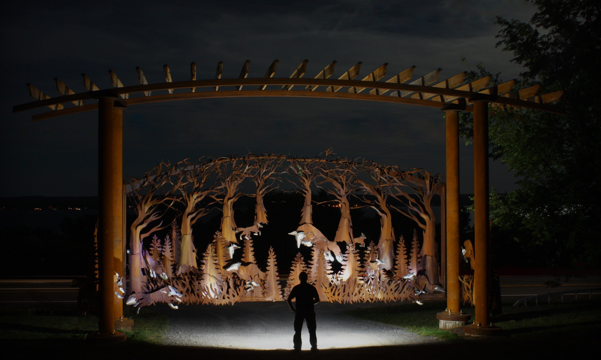 Fox-Run-gate-at-night – Fox Run Vineyards